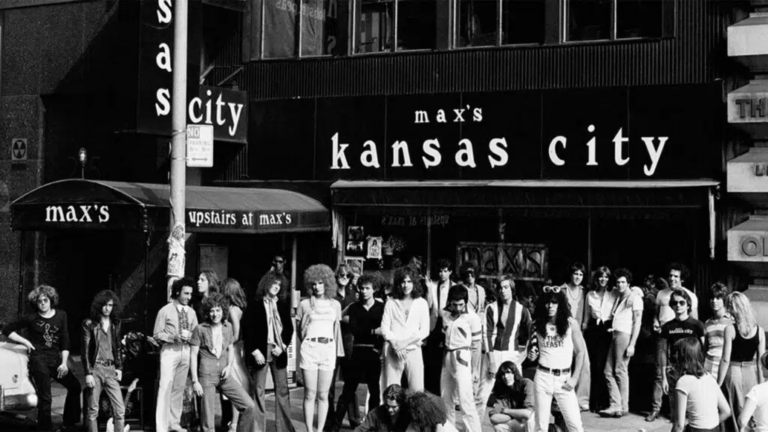 NIGHTCLUBBING: THE BIRTH OF PUNK ROCK IN NYC – Dennis Schwartz Reviews